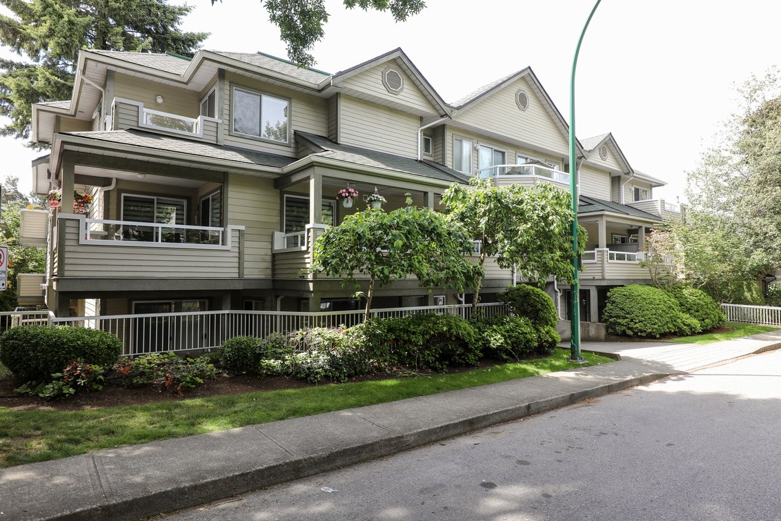 Hamilton Court - 828 W 16th St | Townhomes For Sale & Sold