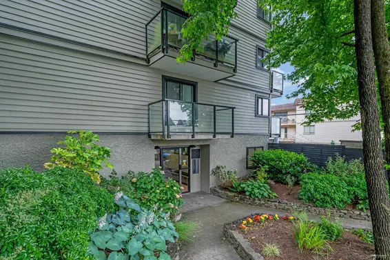 303 240 Mahon Avenue, North Vancouver - $529,900 | For Sale