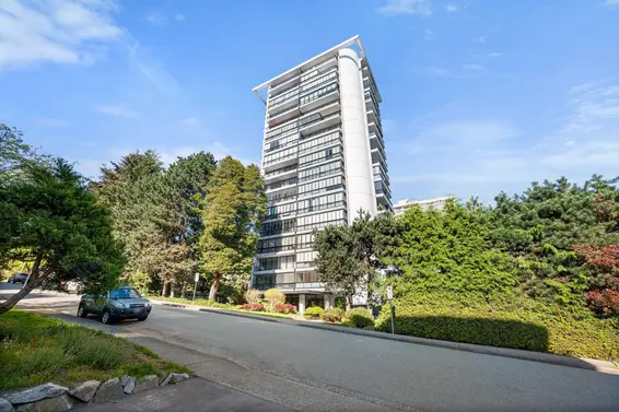 West Vancouver Real Estate Listings | 689+ Homes For Sale