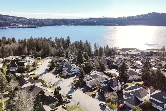 Rossetti Realty Ltd. - North & West Vancouver Real Estate